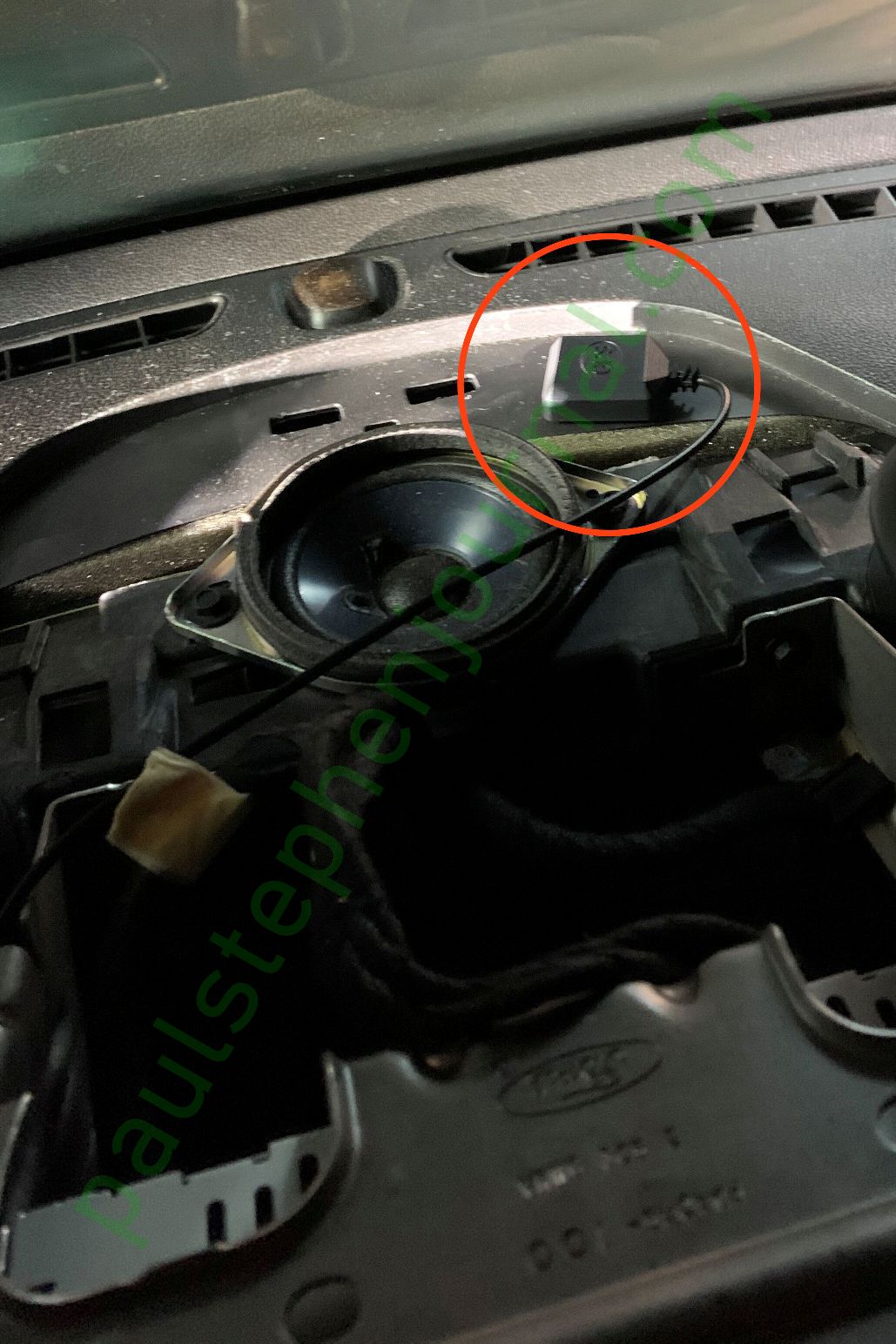 How I Upgraded My Ford Escape to SYNC 3 - Computer Looking Up